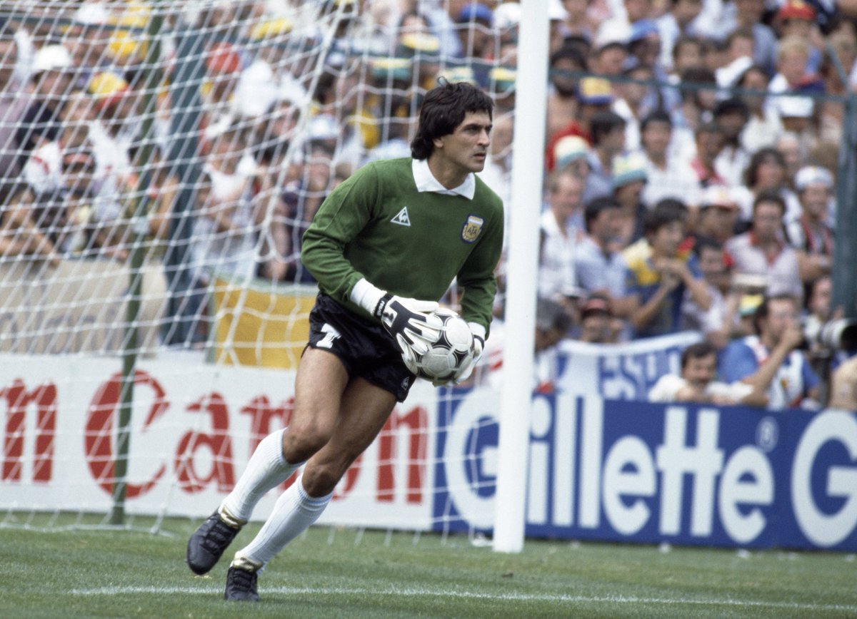 Ubaldo Fillol Là Ai? - Chi Tiết Về Cựu Thủ Môn Người Argentina